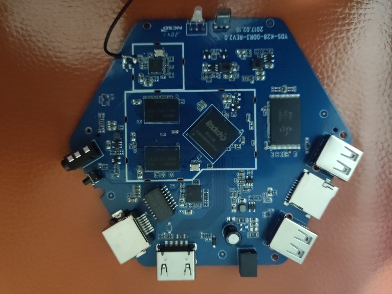 流星火盒子（瑞芯微RK3128芯片）线刷电视盒子固件-可救砖 - 洒脱的抖猫猫